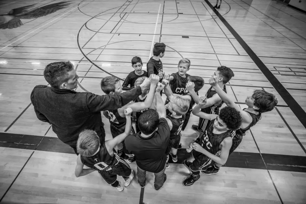 What Makes a Good Team Captain in Basketball | Hoops Addict