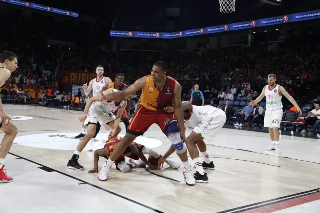 How Many Steps is a Travel in Basketball? | Hoops Addict